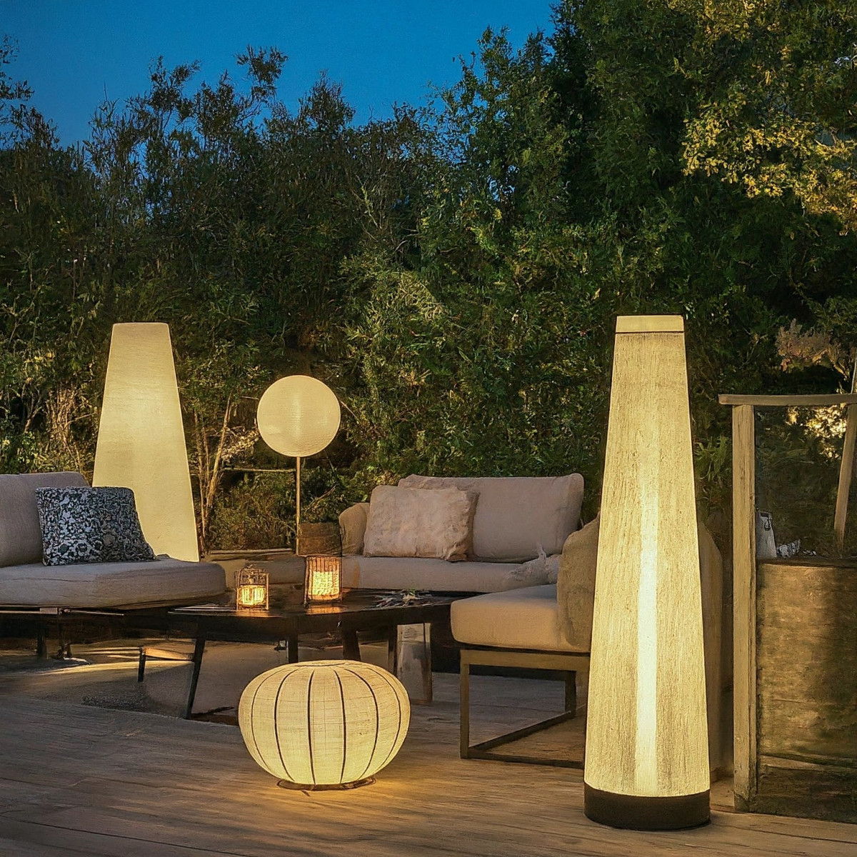 Shop Quality Outdoor Garden Floor Lamps - Light Trybe Nigeria